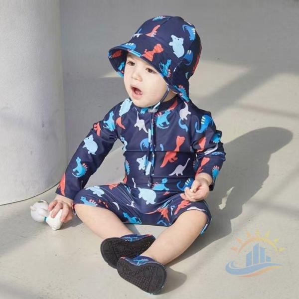 キッズ　長袖ラッシュガードかわいい　ベビー水着お子様を日焼けから守るカワイイパーカーです♪こちらは、全身を守ってくれるつなぎタイプの水着となっています。プールや海で目立ちそうなカラーで、とってもおしゃれ。小さなお子さんの肌への負担が心配なお...