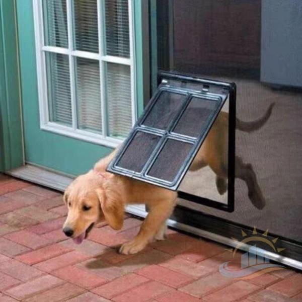 商品内容犬ドア ペットネコキャットのドア 網戸専用 ペット用ドア 犬猫入り口  ペットゲート  第三世代 新型犬ドア ドッグドア 犬用品サイズ：Ｓ　外側（幅24cm＊丈29cm）　　裏側（幅20cm＊丈25cm）Ｌ　外側（幅36cm＊丈46...