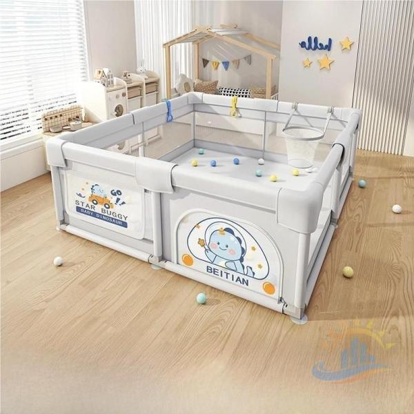 ハイハイや歩き始めたお子様などが、楽しく遊べるベビーサークルです。安心な素材を使用赤ちゃんに優しい素材のため、触ったり噛んだりしても安心してご使用いただけます。2つの扉付き赤ちゃんが勝手に開閉しないよう、外側からのみ開閉可能な扉付き。安全設...