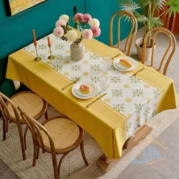 ??【サイズ】：長方形のテーブルクロスのサイズは140x140cm（55x55inch）です。長方形のテーブルに100x90cmフィットします。好きなサイズにカットすることもできます。??【カットテーブル可能】：小さなテーブルに合わせて、テ...