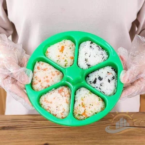 商品のサイズ：20 * 20 * 4 cmおにぎりをたくさん作りたい行楽シーズンやパーティー、手早く作りたい朝のお弁当作りなどにもお役立ち！.環境にやさしい食品グレードのPP素材を使用します。毒性がなく、味がなく、安全で信頼性の高い使用方法...