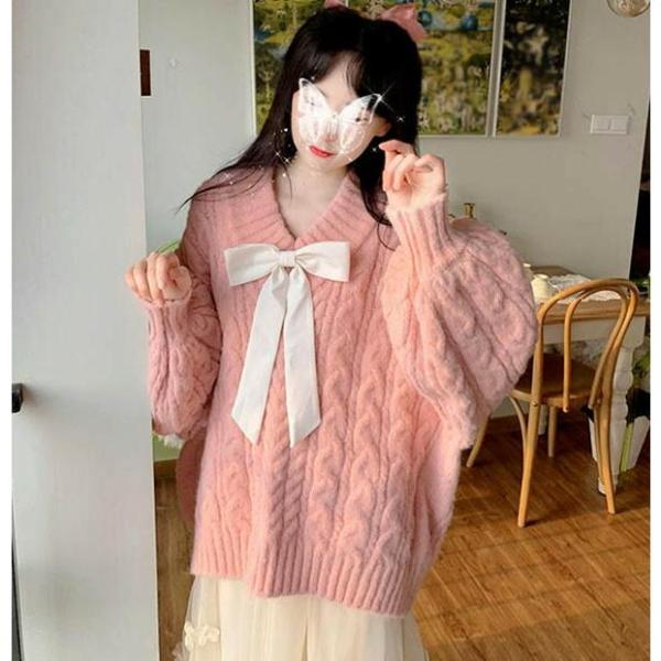 [セット内容]セーター/リボン「記載のないアクセサリー　小物等は付属しません」[素材]ニット[カラー]ピンク[サイズ (cm)]S/バスト110　着丈68　袖丈43　肩幅55※表記寸法と実寸値の多少の誤差はご容赦ください