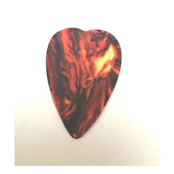 プラスチック製のマンドリンピックです。本甲色の柄となり、１枚１枚模様が異なりますので何卒ご了承のほどよろしくお願いいたします。