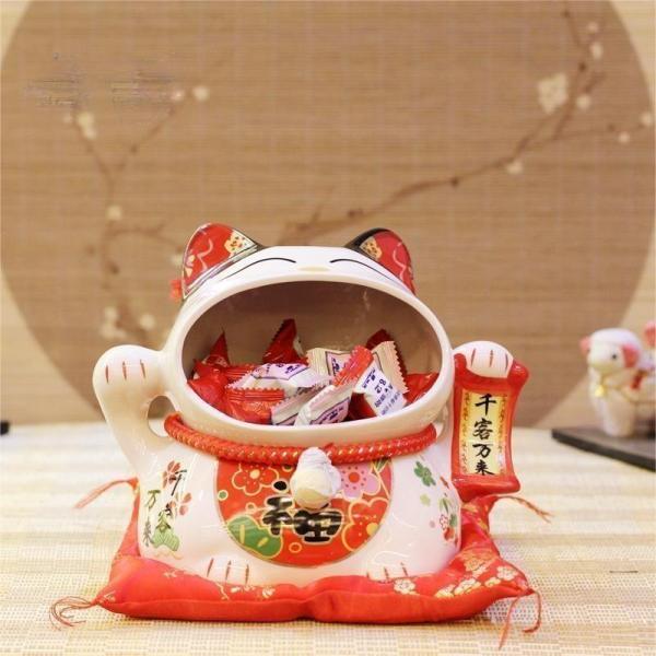 【商品説明】招き猫は人が大好きです。人がよく通る場所やよく集まる場所に置くことで招き猫はより多くの福を招くといわれております。玄関やお部屋の入口に置いて開運祈願!!【素材】セラミックスサイズ約:23*15*17CM【キーワード】金運アップグ...