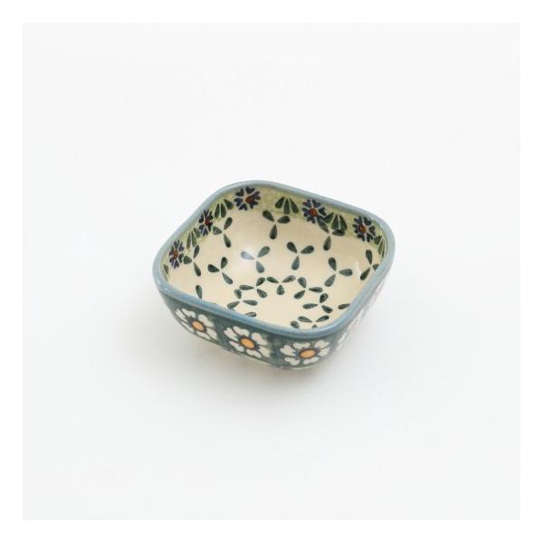 ポーランド食器 ポーリッシュポタリー WIZA社製　縦8.2cmx横8.2cm※ハンドメイド商品のため1点1点柄の濃淡や若干の模様の位置の違い、サイズ、釉薬の抜けや傷がある場合があります。予めご了承ください。