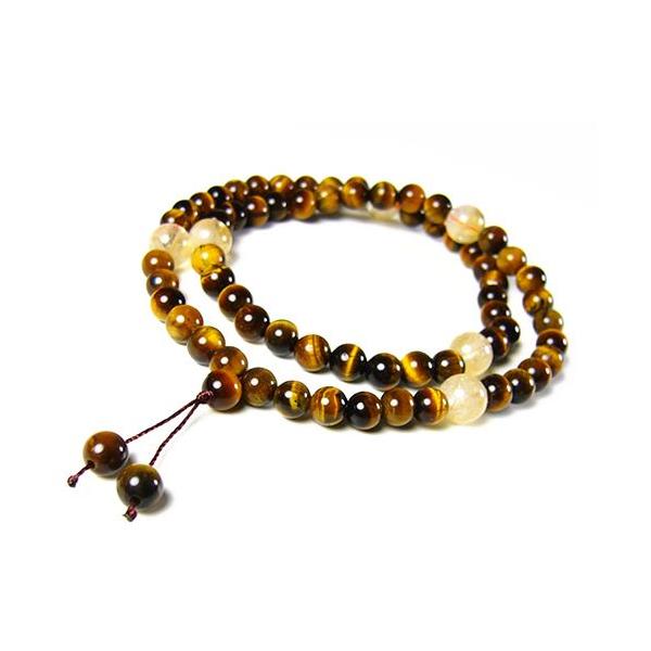 タイガーアイその名は、虎の眼のようなシャトヤンシー効果がみられることに由来しています。古代ローマ人は『聖なる霊力』をもたらす強力な護符として身につけ、インド人は、この色変わりする美しさにもっとも価値のある宝石と称え愛好したと伝えられています...