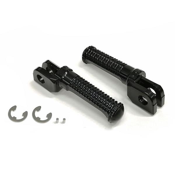メーカー品番：17700004BJANコード：4538792916187純正リプレイスのステップバー。ゲイルスピード「フットコントロールキット」と同じマシニング加工のエッジが効いた切削溝は、靴底が滑らずサーキットでも十分にライダーの走りをサ...