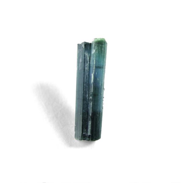 ◆大きさ：約 19ｘ5ｘ3 mm◆重さ：約 1 g◇産地：MInas Gerais Brazil◇ブルー(グリーンに近いです)トルマリンの柱状結晶 です。※現品撮影です。写真の商品をお届けします。ブルートルマリンは、その深みのある青色が特徴...