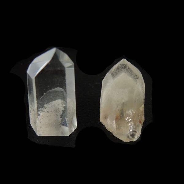 ◆重さ：約 15.5 g（合計）◆２本セット◇産地：Minas,Gerais.Brasil※現品撮影です。写真の商品セットをお届けします。◎この商品はメール便送料無料商品です。山のような模様が水晶の中に浮かぶ不思議な姿が特徴のファントムクォ...