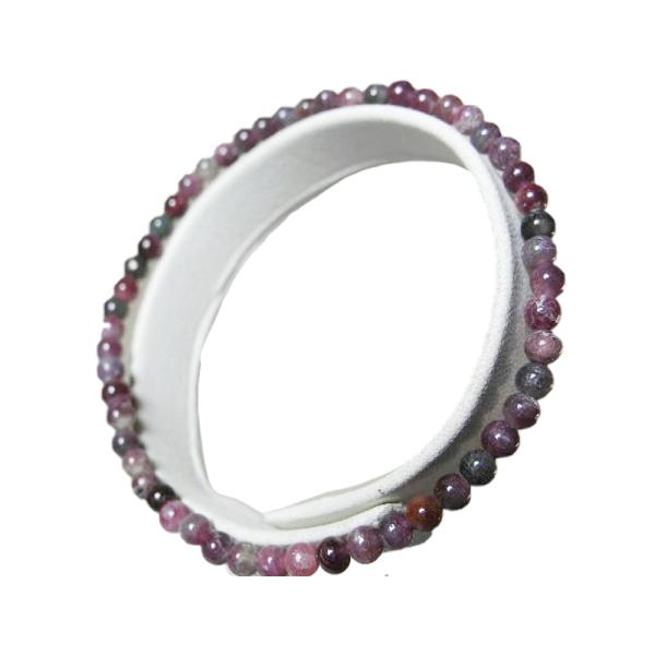 ◆サイズ：内径17.5cm◆大きさ：平均3.5mm径◆重さ：4g　※現品撮影です。写真の商品をお届けします。ピンクトルマリンは、鮮やかなピンク色が魅力のトルマリンの一種で、その華やかさから人気の高い天然石です。名前の由来はシンハラ語の「トル...