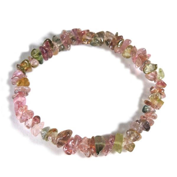 ◆サイズ：内径 約19 cm（ゴムなので伸びます）◆重さ：約13 g◆石の大きさ：平均約7x5x2mm◇産地：ブラジル※現品撮影です。写真の商品をお届けします。 ◎この商品はメール便送料無料商品です。ピンクトルマリンは、鮮やかなピンク色が魅...