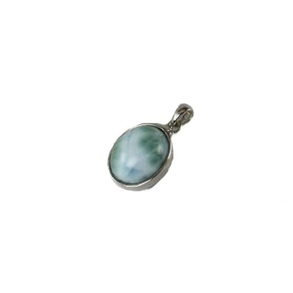 ◆重さ：2g◆大きさ：13x11x6mm◆全長：20mm◇金具：シルバー925ロジウムメッキ※現品撮影です。写真の商品をお届けします。◎この商品はメール便送料無料商品です。ラリマーは、カリブ海に浮かぶドミニカ共和国でのみ採掘される希少な天然...