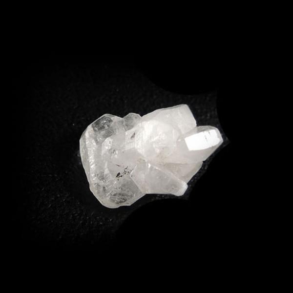 ◆weight: 2.4 g◆大きさ：約 12ｘ11ｘ17 mm◇Locality : Sao Miguel De Piracicaba, Minas Gerais, Brasil※現品撮影です。写真の商品をお届けします。フェナカイトは無色...