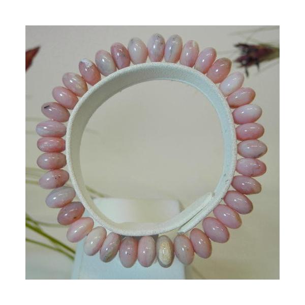 ◆重さ：21g◆大きさ：平均5.2x9.4mm径◇サイズ：内径17cm◇産地：ペルー※現品撮影です。写真の商品をお届けします。◎この商品はメール便送料無料商品です。オパールは、ラテン語の「宝石」を意味する“Opalus”に由来し、虹のような...