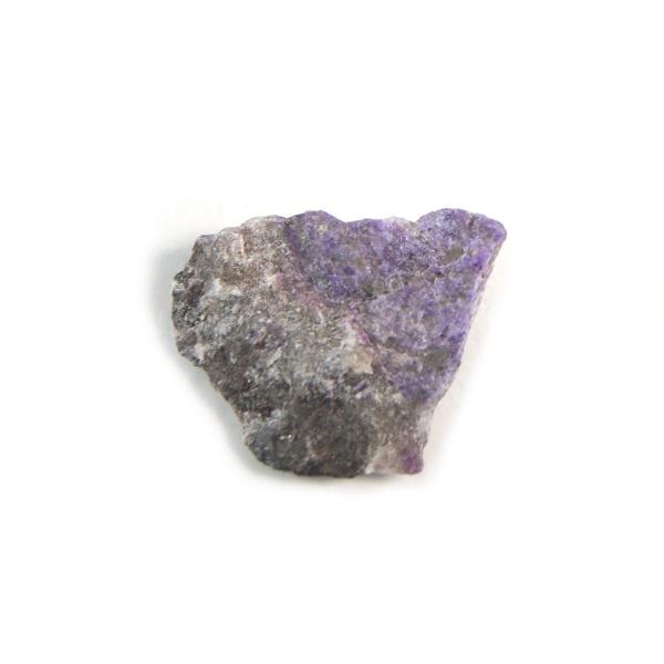 ◆重さ：2.4 g◆大きさ：約 23ｘ17ｘ5 mm◇産地：南アフリカ共和国真のスピリチュアルストーン。人類の意識の進化を加速する石です。スギライトは1944年、日本の地質学者・杉健一博士によって発見されたことに由来し、その名がつけられた希...