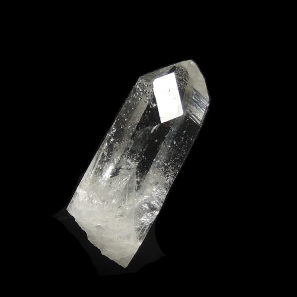 ◆重さ：約 15.5 g◆大きさ：約 41ｘ16ｘ15 mm◇産地：Tonas Gonzaga Curvelo Minas Gerais Brasilタイムリンクが1つある、大変貴重なポイントです。※現品撮影です。写真の商品をお届けします。...