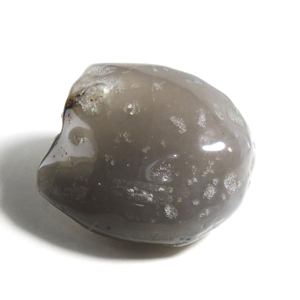 ◆大きさ：約 57ｘ51ｘ32 mm◆重さ：106 g◇産地：Soledade,Rio Grande Do Sul,Brazil耳元で振ると水音が聞こえます。※現品撮影です。写真の商品をお届けします。強運や財運を招くといわれる縞瑪瑙（しまめ...