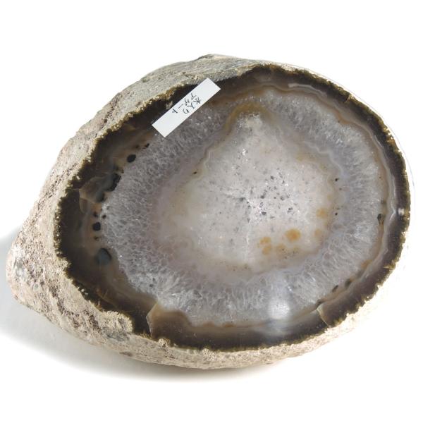 ◆大きさ：約 165ｘ195ｘ59 mm◆重さ：2490 g◇産地：Soledade,Rio Grande Do Sul,Brazil※現品撮影です。写真の商品をお届けします。強運や財運を招くといわれる縞瑪瑙（しまめのう）の中に古代の水を含...