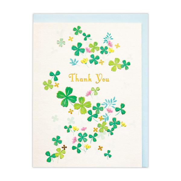 優しく繊細な世界観が特徴の「シャイニーウィッシーズ」シリーズ。シンプルなデザインで贈りやすい幸運のモチーフ・クローバーが描かれたサンキューカード。汎用性の高いシンプルなデザインに、ブロンズ加工と箔加工がきらりと輝く二つ折りカードです。---...
