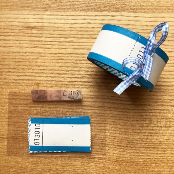 ドイツのチケットメーカー【Feine Billetterie】から発売されたチケット。ラッピングのアクセントや、コラージュ、スクラップブッキングにと、どこにでも遠慮なく使えるお役立ちアイテムです。ブランクタイプなので、スタンプを押したり、絵...