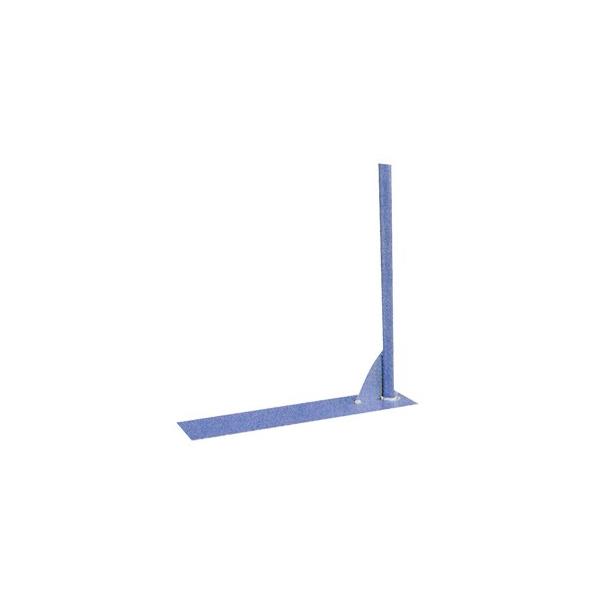 ▼補強付きポールスタンド A41-105縦140×横500×高さ400mmパイプ内径31mm4mポールも入るようになっております※この商品は通常、中古車販売店様がタイヤで踏んで使用します。　一般のお客様の場合は、ドブ板などで使用されるコンク...