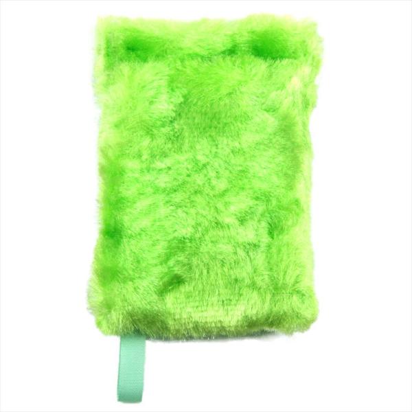 ベトベト油汚れが水だけで落ちる！魔法のスポンジ●コンロまわり、換気扇、電子レンジなどの油汚れも水だけで洗い流すだけ。●汚れが落ちやすいパイル糸の直毛レーヨン。●指ポケットに指を入れて隅まで洗いやすい！カラー グリーンJANコード 49441...