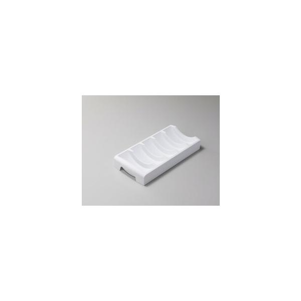 ●取りたいお椀がサッと取り出せるスタンドお椀スタンドS ホワイト●直径14cmまでのお椀用●スタンドごと取り出して奥のお椀も楽に取り出せます●耐熱温度：(約)110℃色 ホワイトJANコード 4964806023907サイズ (約)幅13×...