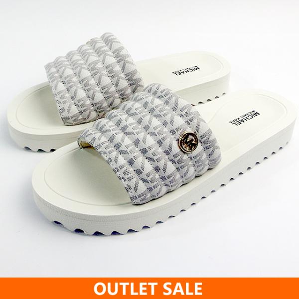 ★新品在庫品アウトレットセール国内の検品でロゴチャームのメッキに細かな製造欠点がみられた商品をお値打ち価格でご提供しております。大きな欠点はありません。※小さめのロゴマークなので、実際はほとんど気にならないと思います。■製品の特徴について商...