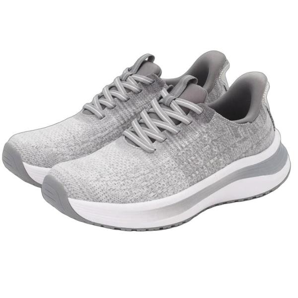 独自のイージースリップオンシステム(米国特許取得)による立ったまま・屈まずに・手を使わずに履くことができるハンズフリー 機能を搭載。履く時も履いた後もストレスフリー。■アーチブースター×フィッティングスペーサーインソールの下に着脱可能なアー...