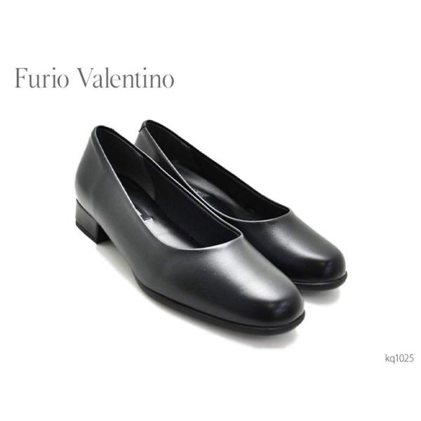 【素材】甲皮の使用材：人工皮革　　　　底材の種類　：合成底【サイズ】22cm〜24.5cm【ワイズ】4E【カラー】ブラック＊モニターの発色の具合によって実際の物と色が多少異なる場合があります。