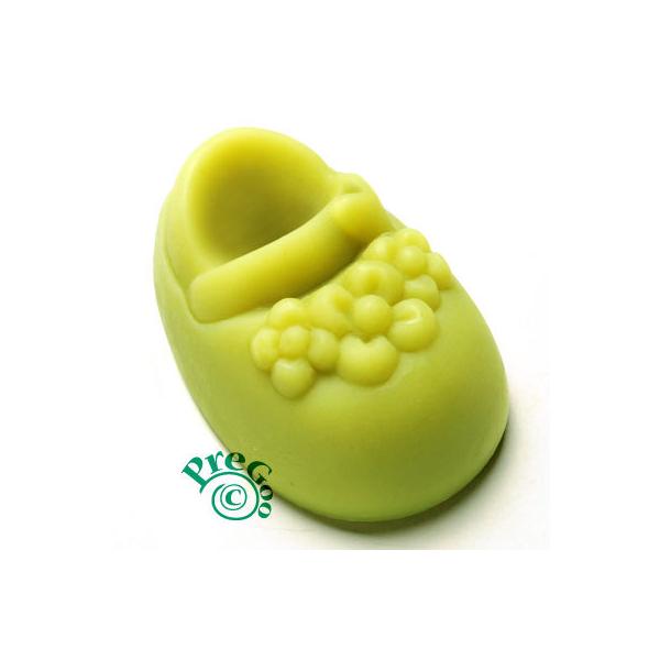 ※出産祝いやプレゼントに！　石けん型(ソープモールド)、　キャンドル型モールド、お菓子ゼリー等にご使用できます。■食品用素材ですので食品用途に使用可能です。■シリコン製なので柔軟性があり、楽な型出しが可能！■乳白色半透明タイプ※石鹸生地やロ...