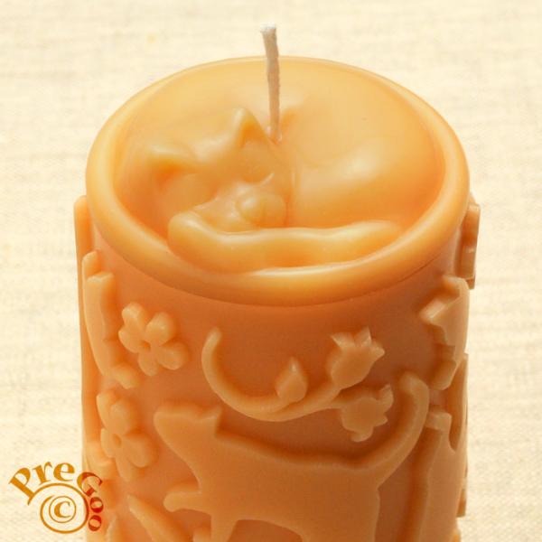 ◆完成キャンドルサイズ／重さ：直径6cm×高12cm/型いっぱいのワックス容量250g◆製品サイズ：直径7.5cm×高12.3cm　輪ゴム3本付き■耐熱温度は-60度から200度まで。220度の場合は12時間まで使用可能です。柔らかいシリコ...