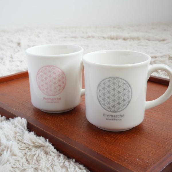 前面デザインにプレマルシェロゴとフラワーオブライフのシンボルを入れ込んだマグカップのギフトセットです。口当たりがよく飲み物がまろやかに感じられるマグカップ。大切な方への贈り物におすすめです。【セット内容】プレマルシェ フラワーオブライフ マ...