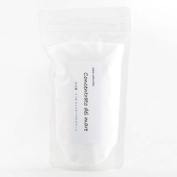 粒子が細かく、使いやすいお塩です。どんなお料理にも良く合い、またオリーブオイルとの相性も抜群！自然の恵みとエネルギーたっぷりの天日塩。コンチェントラート（凝縮）デルマーレ（海の）と命名しました。コンチェントラートデルマーレは、南オーストラリ...