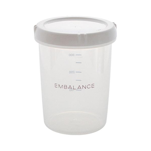 フタをはずせば電子レンジOK！パッキン採用で気密性が高く、湿気が気になる食品、ニオイの強い食品にも最適です。本体にはメモリがついて内容量もわかりやすく便利。入れ子収納もでき、無駄なスペースを取りません。■サイズ：Φ91×H117mm