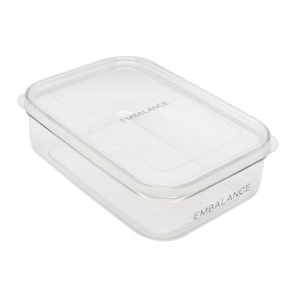 強くてガラスに近い透明感のクリアコンテナ。本体は高透明で中身がスッキリ見えるためとても使いやすいです。入れ子式なのでキッチンに綺麗に収納できるのもうれしいポイントです。■サイズ：125×177×H56mm■重さ：135g■日本製