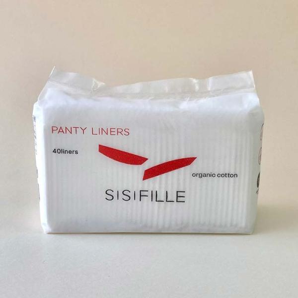 薄いコンパクトサイズがポーチに忍ばせておくのにちょうど良いサイズ。無漂白のオーガニックコットンを使用しているので、出産前後など肌が敏感になっている時には特におすすめしたいアイテムです。デイリーに使うアイテムなので、ギフトとしても◎。おりもの...