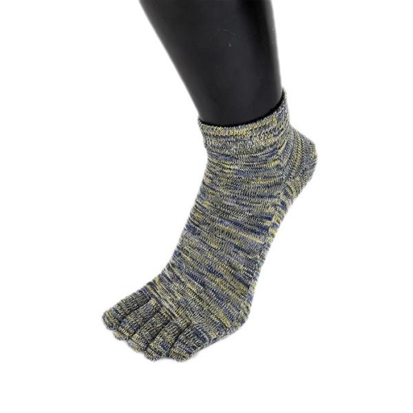 【定番】オールシーズン使える、スニーカー丈5本指ソックス抗菌・防臭加工糸を採用しています。履き心地、耐久性ともに抜群。足を快適にサポートします。数色の糸を合わせて生地を織っているため、左右の靴下の柄が対象とならない、同一柄が二つとないオンリ...