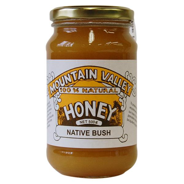 美しい海と温暖な気候の中で育まれた100%天然の蜂蜜です。化学肥料・農薬や添加物も一切使用していないので安全です。産地： ニュージーランド南島部保存方法： 直射日光を避け、25℃以下の室温で保存原生林に咲く、ネイティブの花々から集められまし...
