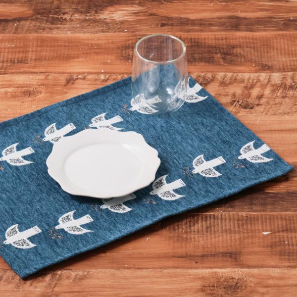 ■商品情報■クッカロッキ／プレイスマット 7211KKL061/062/063定価（税抜き）1,200円ランチョンマットとしてはもちろん、玄関や棚の上のちょっとしたスペースに飾ってお使いいただくのにおすすめなプレイスマット。北欧風テキスタイ...