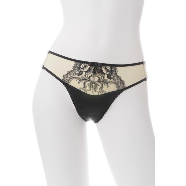 CB3100/19■商品情報■定価（税抜き）5,600円チェスニーの新デザイン「AMBER」。素肌にペイントされているように見えるデザインが斬新でおしゃれなお品です。ウエスト部分とクロッチの両サイドは、伸縮性に優れた平ゴムが使用されています...