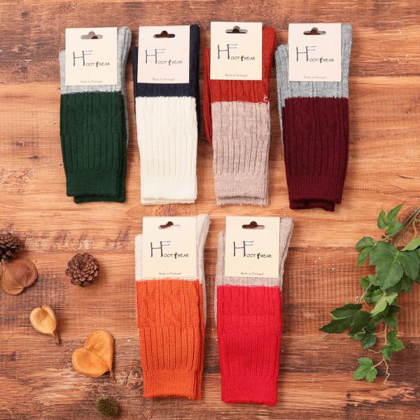 REGIMENT(レジモン)■商品情報■定価（税抜き）1,200円さりげないケーブル編みが素敵なポルトガル製2トーンソックス。コーディネートのアクセントになる大胆な配色がポイントの一品です。ウール混の肉厚生地が足をしっかり包み、温かさを与え...