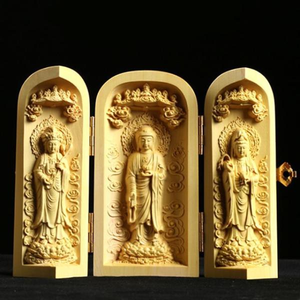 携帯できる掌サイズの三尊仏様。扉を開けば心安らぎ厄を祓う。天然の柘植材を精密彫像で施された貴方だけの立派な阿弥陀三尊です。身に付けていると、窮地を救う御加護に。不安な時は、掌で握り思いを念じましょう。心が折れそうな時や、祈願成就、厄除けとし...