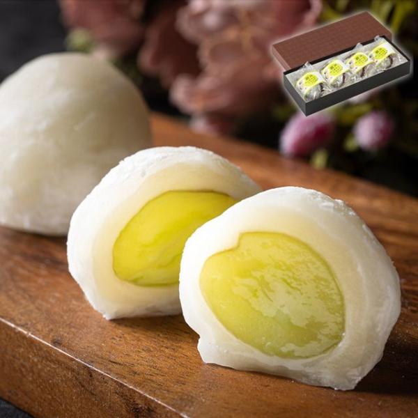 【発売日：2024年07月20日】創業昭和23年老舗栗専門店「新杵堂」が創る長野県産シャインマスカット一粒を包み込んだまるごとシャインマスカット大福4個入です。新杵堂まるごと大福シリーズに新登場！きらめく宝石のようなシャインマスカットを包み...