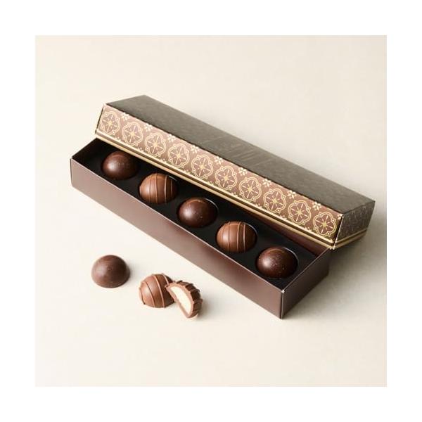 パッケージ個数:1・世界に認められたシャンパーニュパルメ ラ・レゼルヴを使用した、くちどけなめらかなクリーム入りのトリュフ。・内容量5個　特定原材料等乳成分、大豆アルコール分本品にはアルコールを含むものがあります1%以上・製造日より120日...