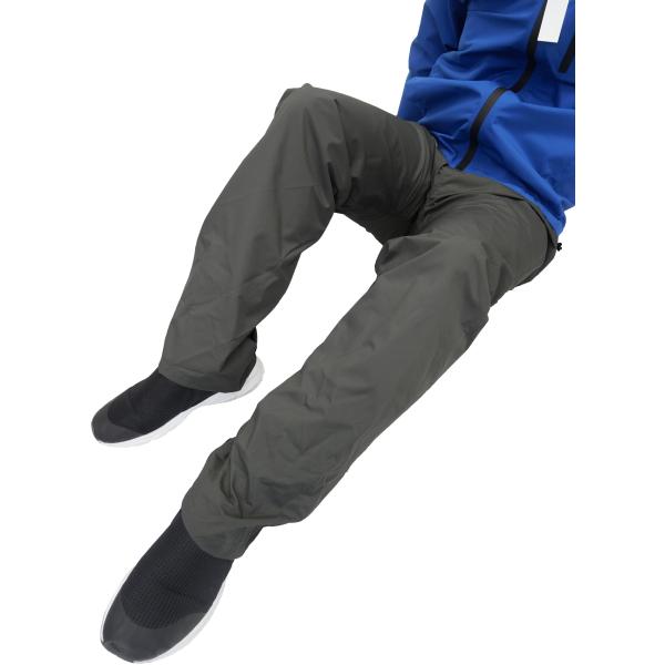 ●　ストレッチ素材で透湿防水機能付き●　裾部ベルクロ付きで簡単に調節可能です。反射材つきで後方の安全を確保します。●　シームレスパンツ（また部分に縫い目がないので雨の侵入を防ぎます）●　耐水圧　10000ｍｍ　透湿度　10000ｇ/m2・2...