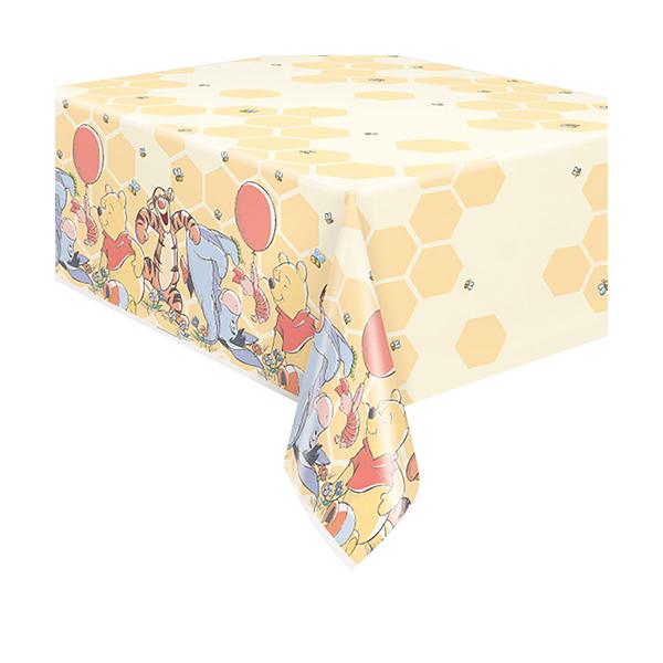 くまのプーさんのテーブルカバーです。アメリカから輸入のパーティーグッズ！やさしいイエローにプーさんの仲間たちがたくさん♪テーブルが華やかになりそうです！・パッケージサイズ：40×19cm・広げたサイズ：約1.37×2.13M 54×84in...