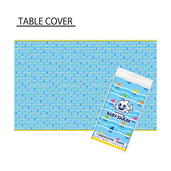 ベイビーシャークのテーブルカバーです。アメリカから輸入のパーティーグッズ♪プラスチック製なので、こぼしても拭き取れば大丈夫！パーティーを華やかにしてくれます。・パッケージサイズ：約40×19cm・広げたサイズ：約1.37×2.13M （54...