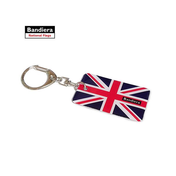 国旗をモチーフにしたBandiera (バンディエラ) ブランドのキーリング。イギリス国旗 ユニオンジャックのデザインです。裏側は地図のデザイン。1960年代のキーリングをイメージしたものです。一見アクリル風ですが、柔らかいので曲げられます...