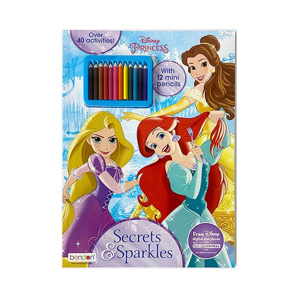 ディズニープリンセスの色鉛筆付きアクティビティーブックです。ディズニーのお姫様たちがたくさん登場します。迷路や、間違い探しなど簡単なアクティビティーもついており、最後のページで答え合わせができます。12本の色鉛筆付きなので、1冊でどこでも遊...